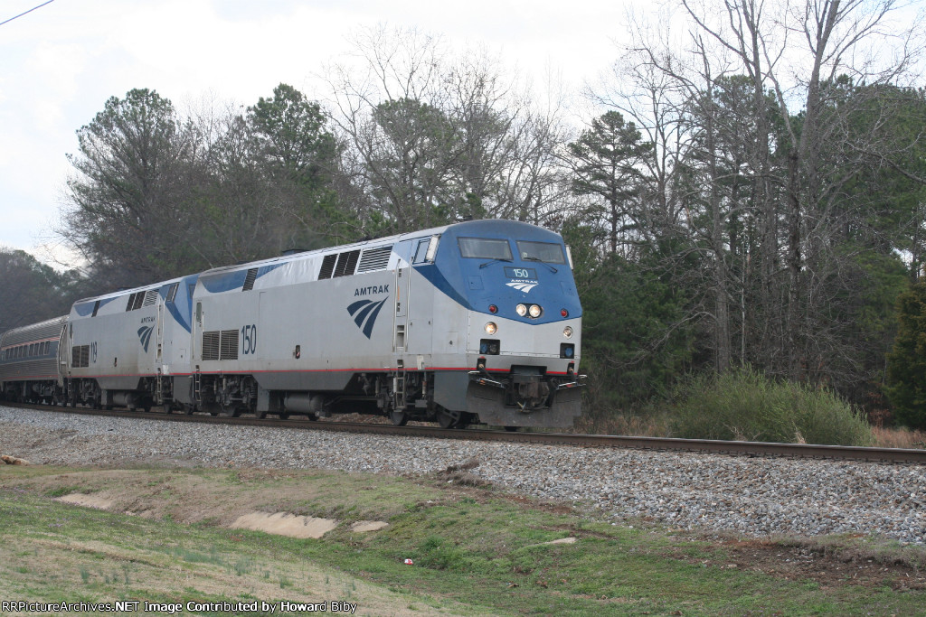 AMTK 150 on a late Train 19